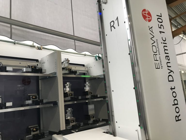 Sistema di automazione robotica EROWA DYNAMIC 150 L e ROBOT EASY 250 ...